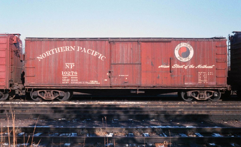 Northern Pacific 40-foot Boxcar in HO from Rapido Trains - Model ...