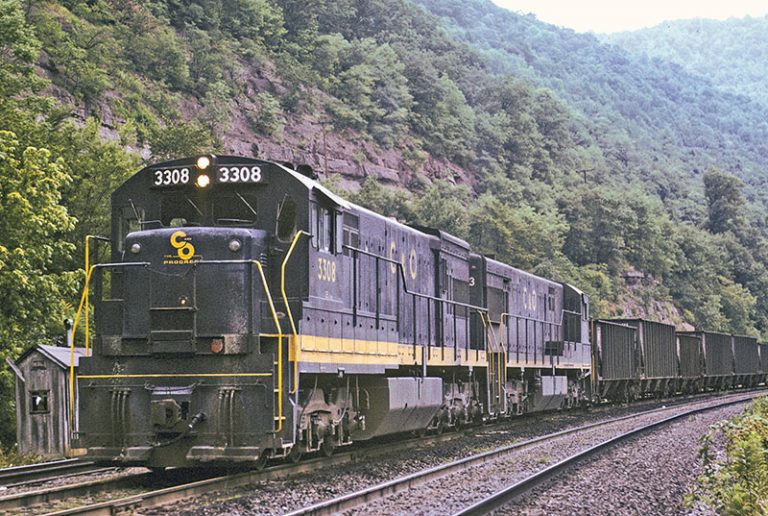 Prototype Profile: U30C - Model Railroad News